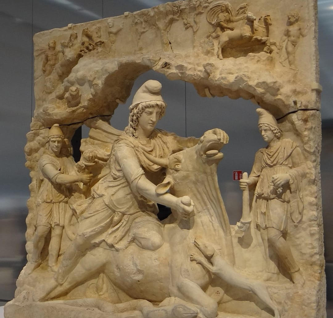 D’où vient le Célèbre Bonnet Phrygien de Marianne ? - Medyaturk